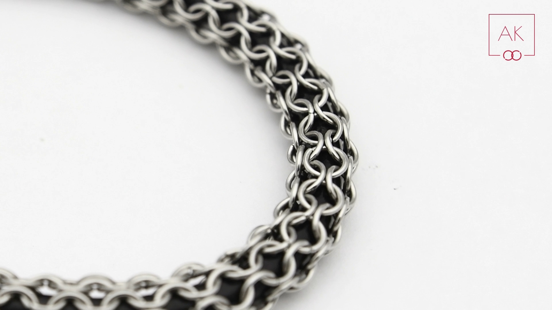 Мужской браслет ручной работы «Арктур» из нержавеющей стали с кожаным шнурком