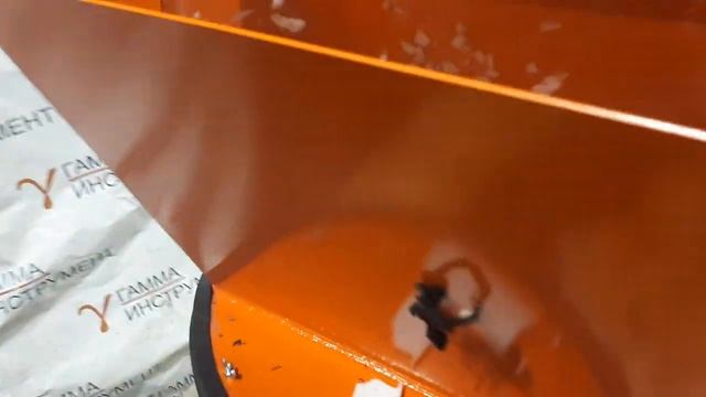 Дробилка измельчитель поролона от производства матрасов. измельчителем МИ-700.mp4