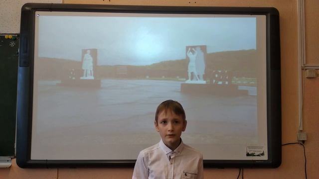 Цокан Кирилл – «На братских могилах», В. Высоцкий.mp4