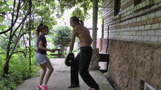 Белоснежка - время быть сильной.