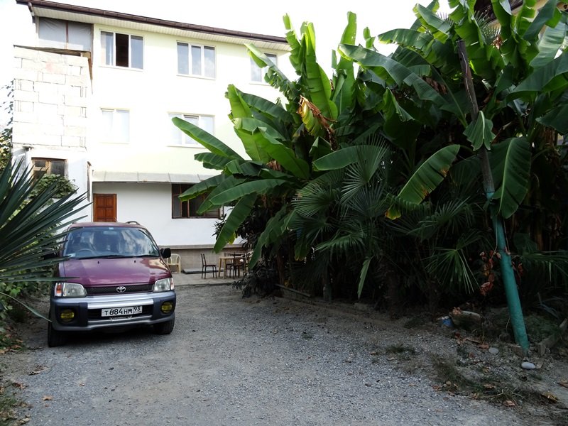 Семейный отдых в Дагомысе. Гостиницы в центре Дагомыса. «Армавирская, 22, литер "Д"» гостевой дом