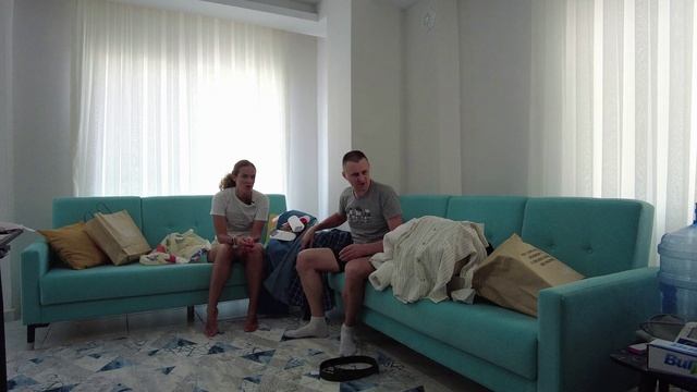 Серия 35 часть 2 Примерка всего что накупили вчера. Очень дёшевы вышло