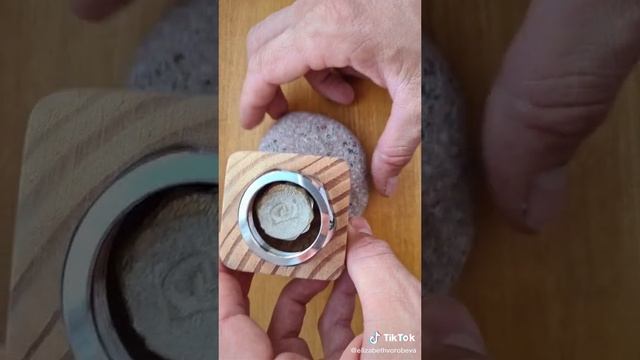 АНЕКДОТ..........