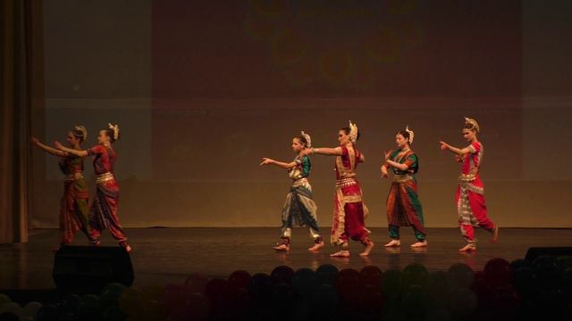 Мегх Паллави | Стиль Одисси | Группа ОДИССИ ДЖИВАН НРИТЬЯ | Классический танец Бхарата