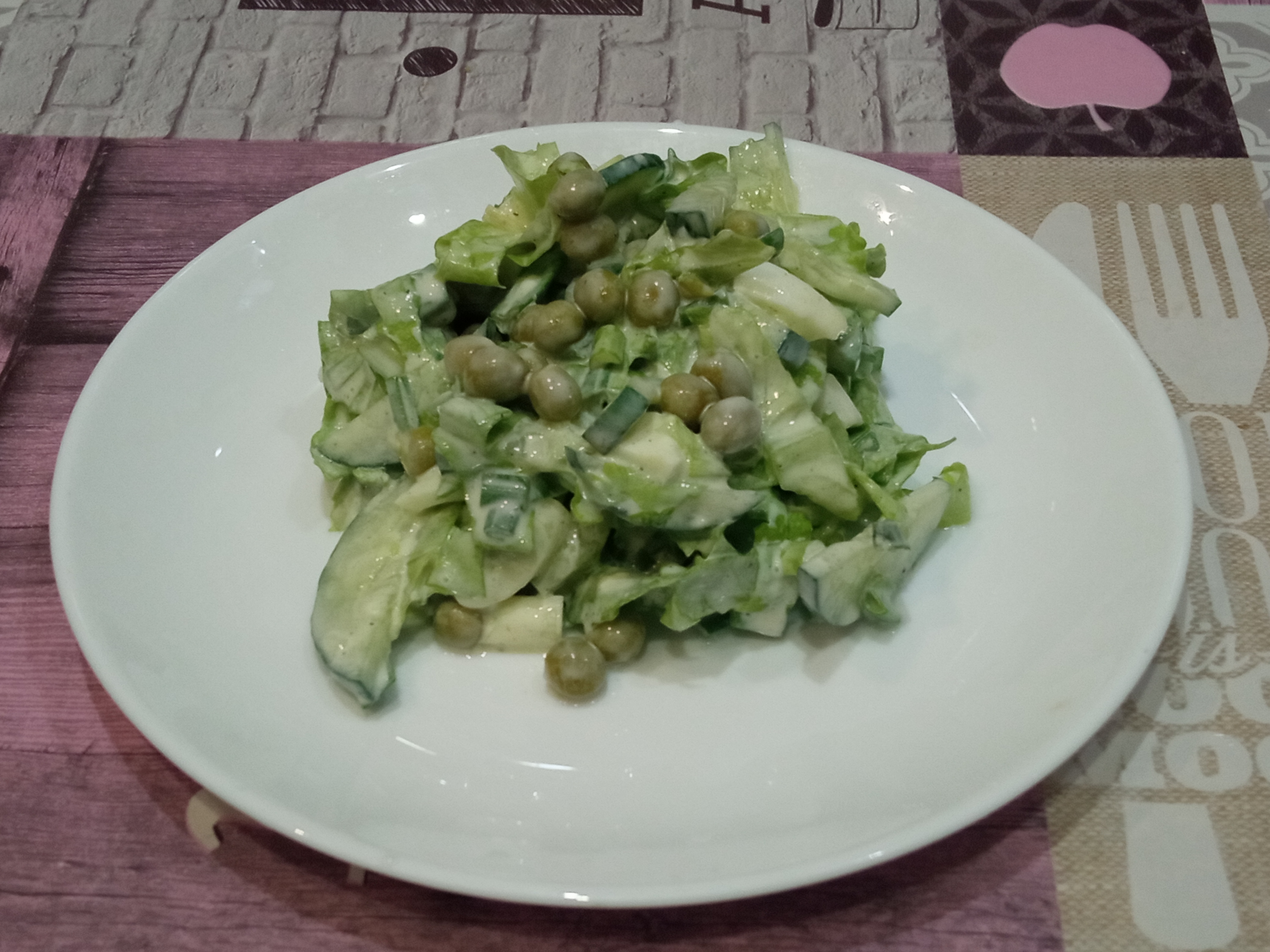 Простой и лёгкий салат на ужин