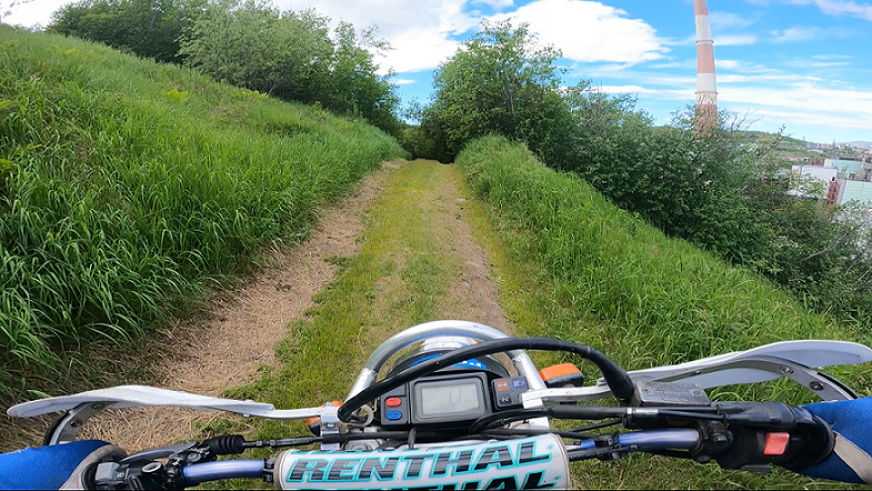 тропинка за ТЭЦ на обеде и вечерняя катка.