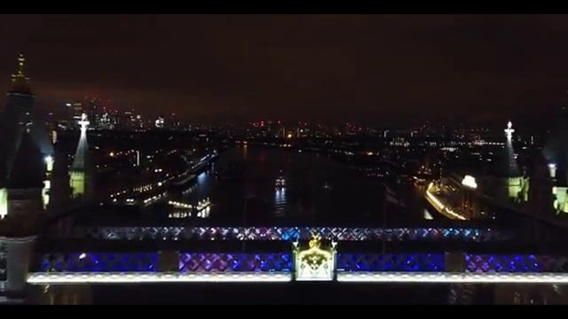 Слайд-шоу "Полет шмеля"