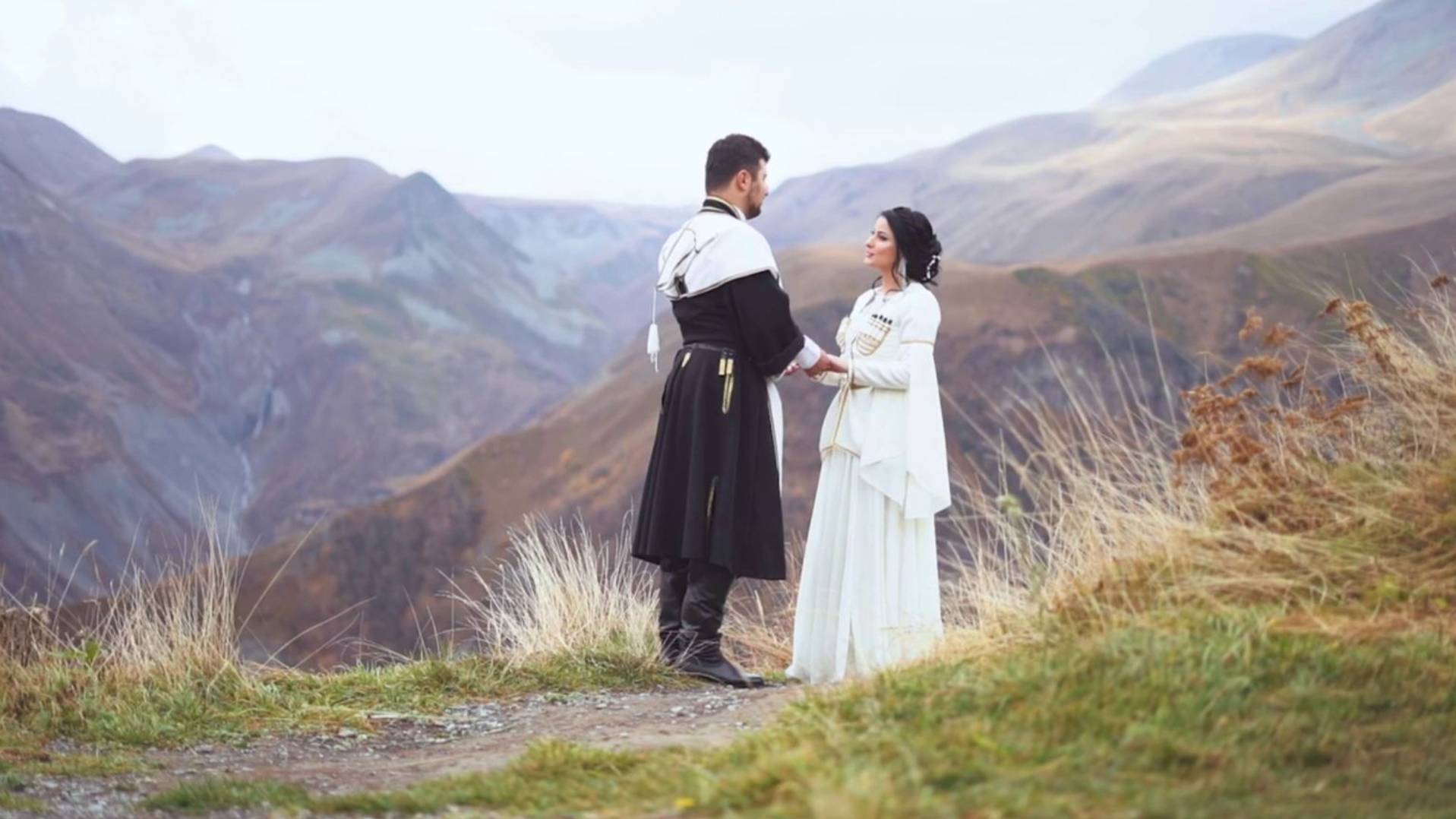 Грузинская песня о любви__Otiko Andriadze & Tamro Dudunia - Ballad of Love__