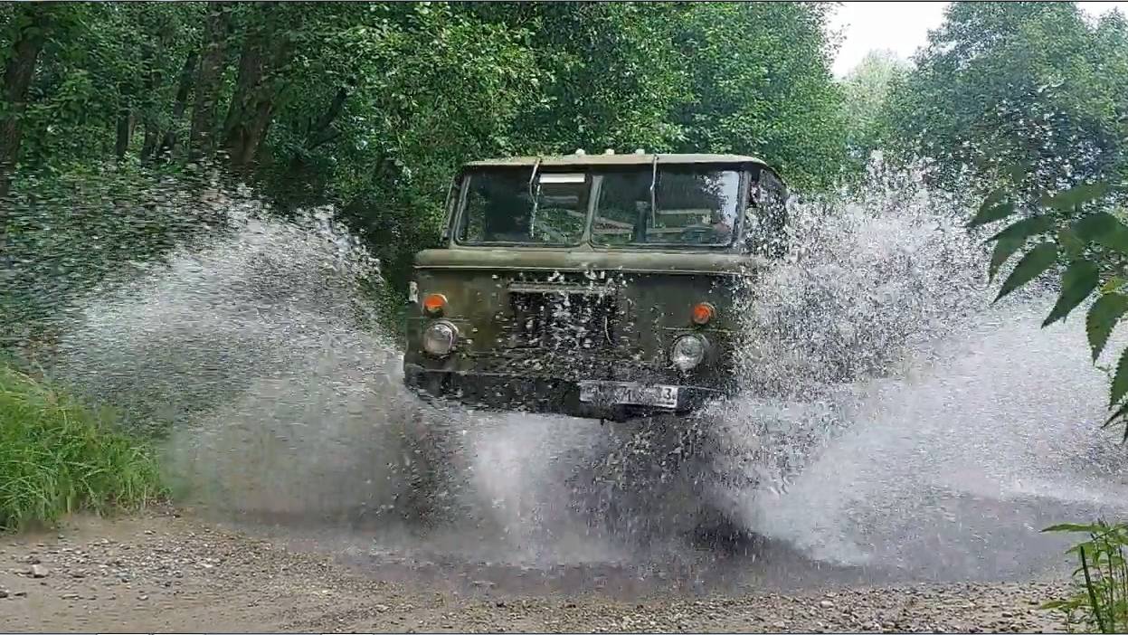 ГАЗ-66 в брод!