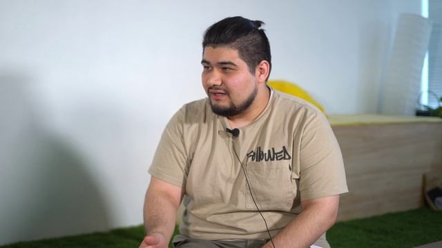 Отзыв сотрудника о b2b-creative. Ахрор Закиров - Арт-директор компании..mp4