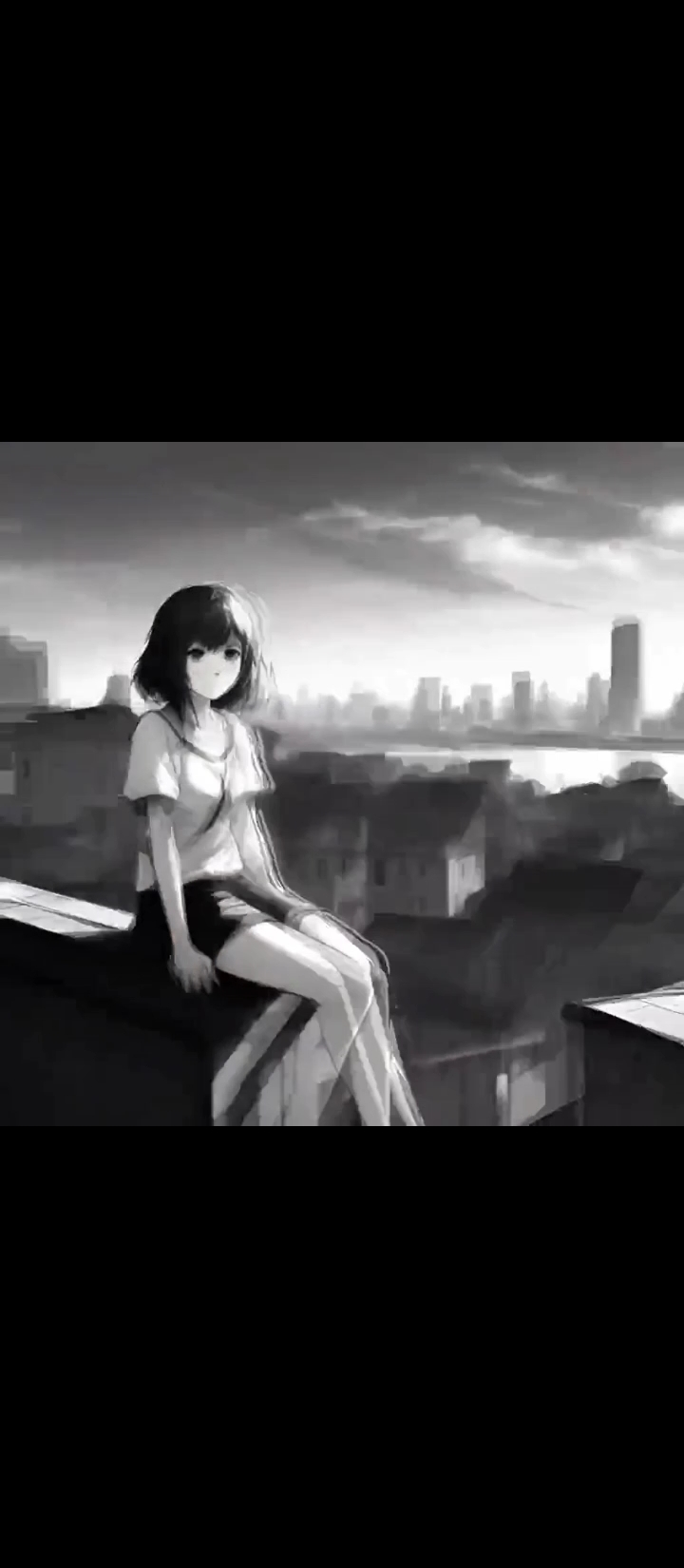 Девочка сидит на крыше дома.