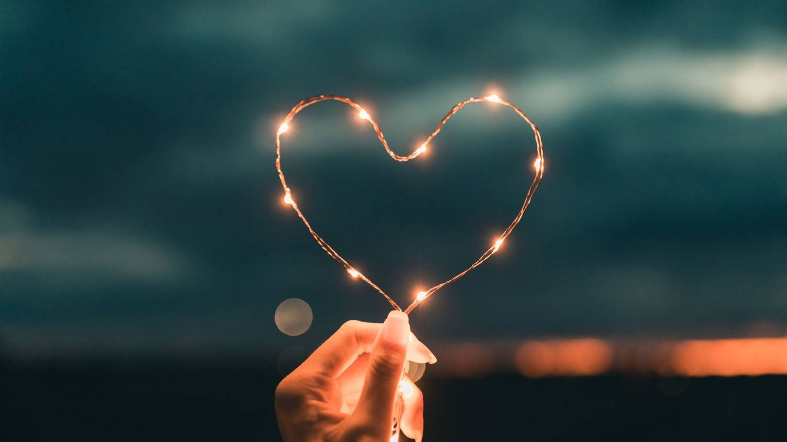 Любовь. Авторское прочтение.
Сухацкая Дарья (Брейка) 2019 г.