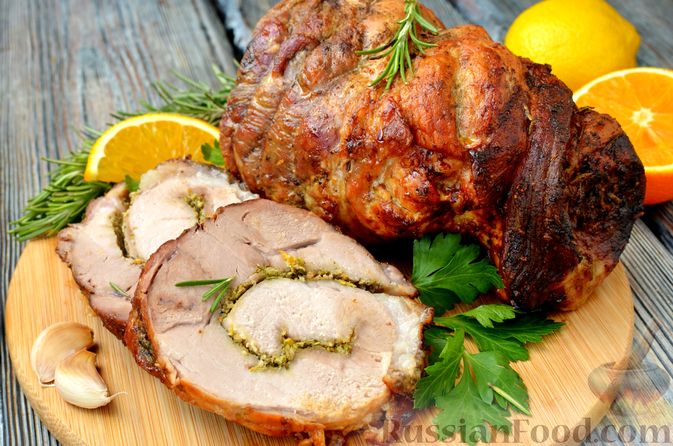 Умопомрачительный аромат! 
РУЛЕТ ИЗ СВИНИНЫ С ЦЕДРОЙ И ЧЕСНОКОМ
