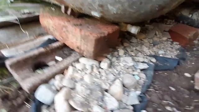 Чтобы ванна стояла надежно. На даче. 8 августа 2022 года ??