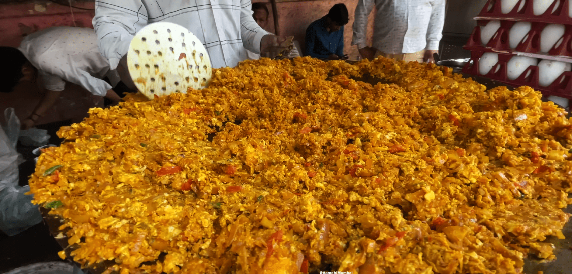 Знаменитое мумбайское уличное яйцо Бхурджи