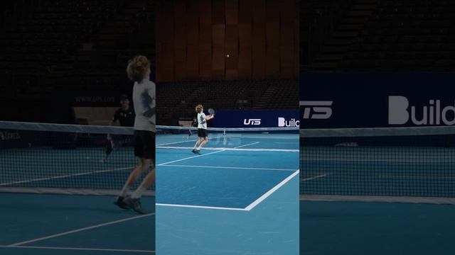 Может ли Рублев играть сковородкой? Может.