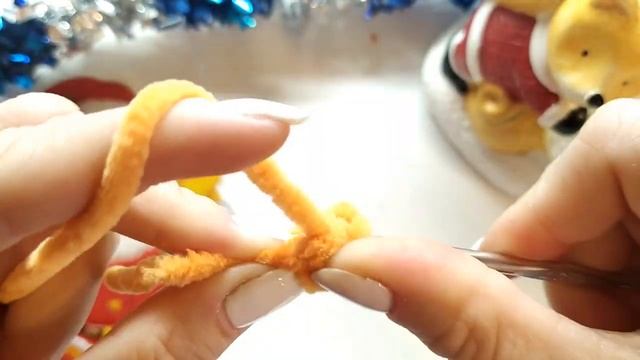 Новогодний снеговик вязаный крючком.mp4