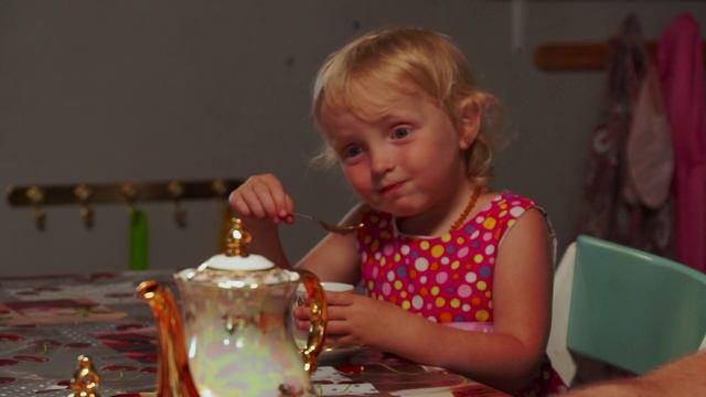 Номинация «Чужих детей не бывает»