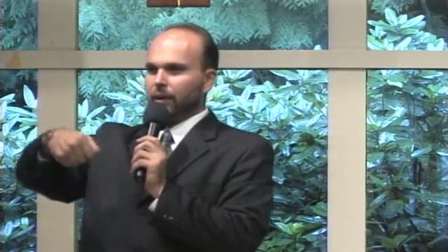 1.Виталий Олейник Мини-церкви Мега или мини.mp4