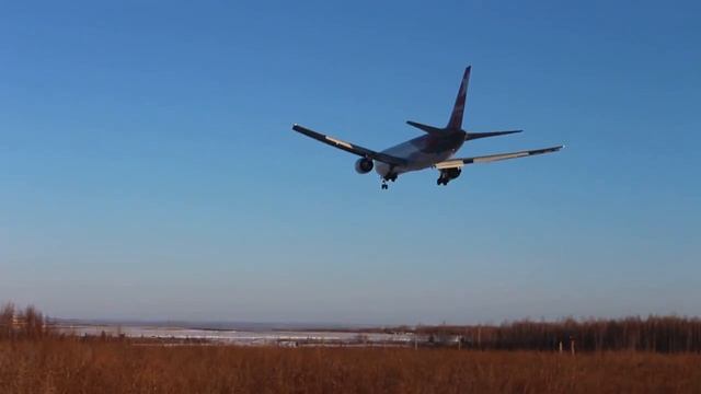 PEGAS Boeing 767-341ER заход в Игнатьево ВПП36 (Благовещенск/UHBB)