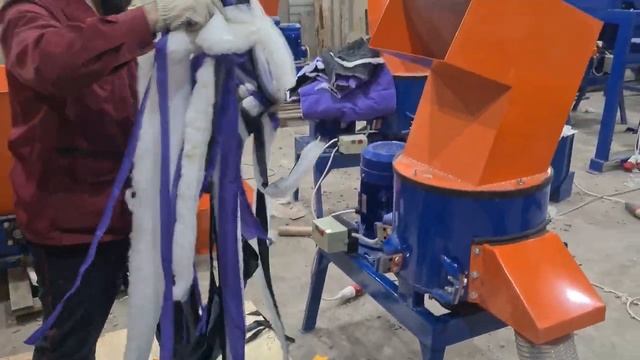 Линия переработки ткани с синтепоном. Дробилка МИ-600+ и пневмотранспорт с системой растаривания