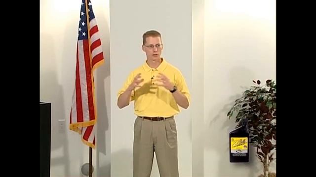 Инструктор Университета BG об Очистителе топливной системы дизельного двигателя BG 244.mp4