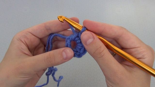 Урок 2. Столбики без накида в кольцо. Вязание крючком не глядя