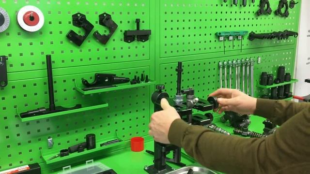 Струбцина для разборки и сборки форсунок Common Rail и насос форсунок. ST01.mp4