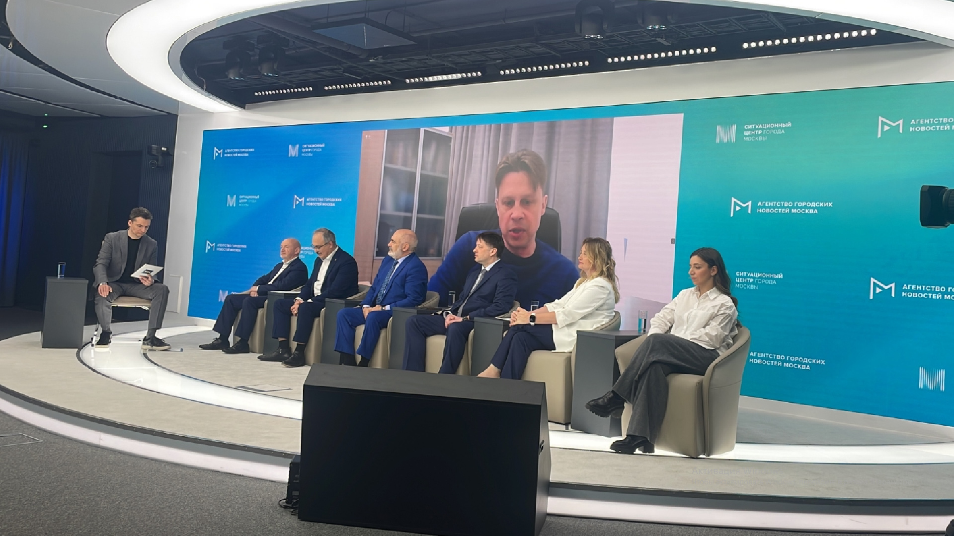 Никита Сидоров принял участие в круглом столе, организованном правительством Москвы