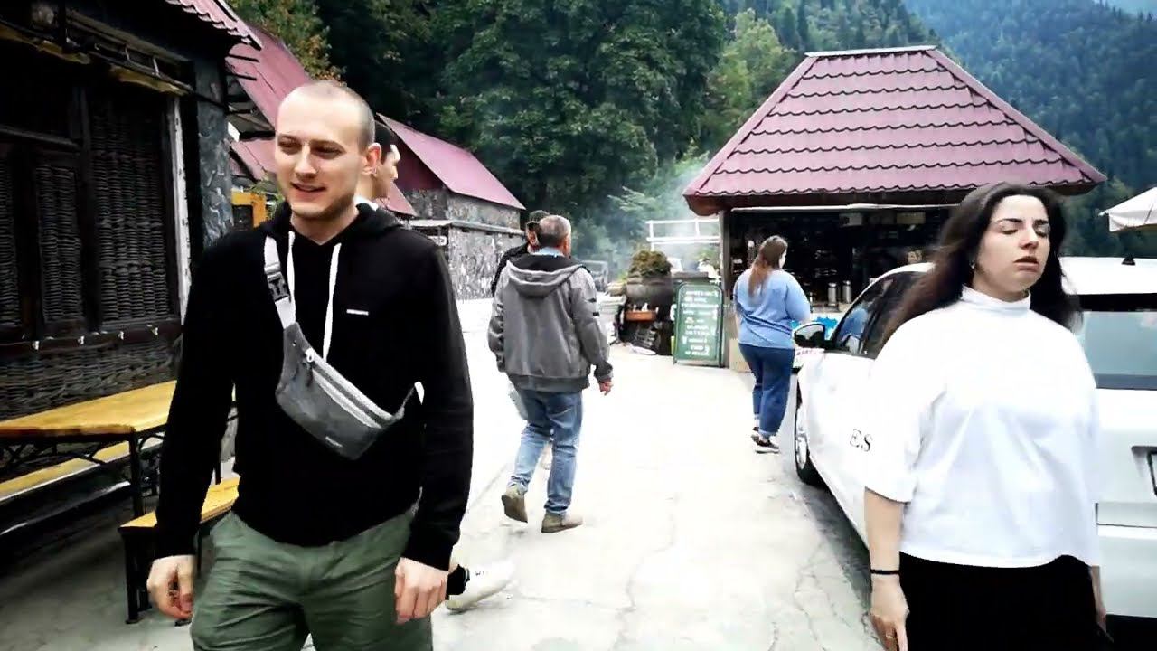 Часть 6. Водопад, Рица и облака, облизывающие вершины гор.