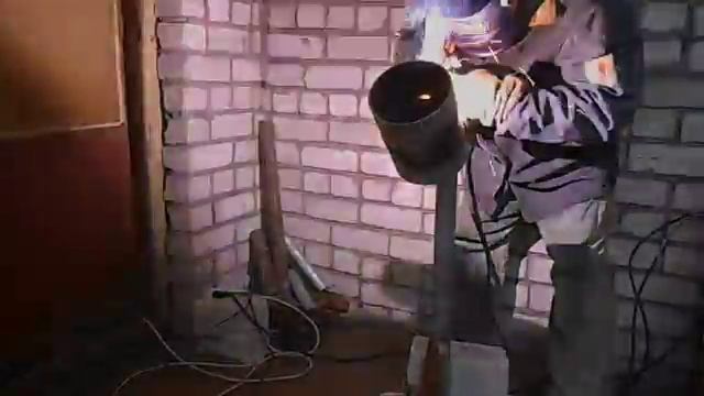 Как варить облицовочный шов под просвет.mp4