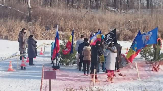 Крещение Господне. Иордань о. Ямное. Купание в проруби. Слайд-шоу для Сергея Барышникова