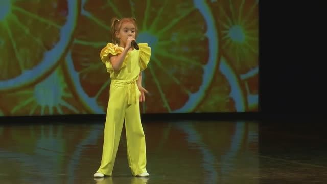 Пиджакова Ариана - Апельсиновый король