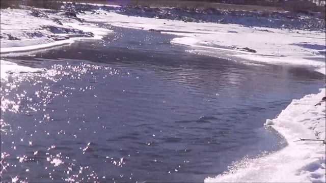 Тихий Ледяной Поток Реки на Льдине. Внимание, Бессонница...