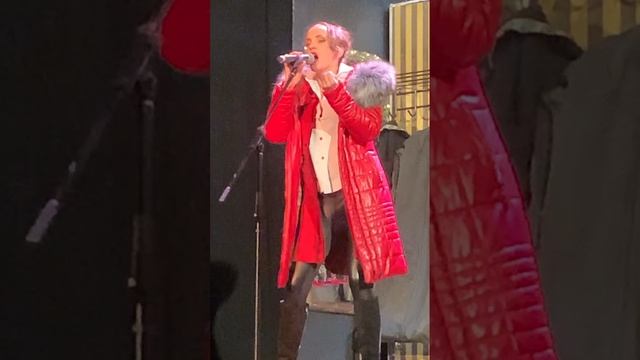 Одиночество сволочь....