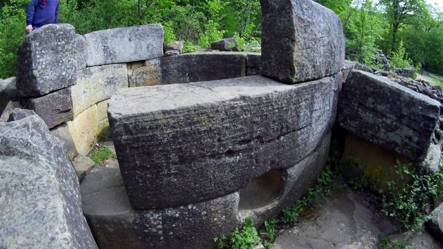 Дольмены долины реки Жанэ