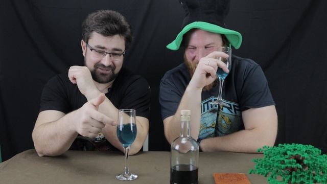 Blue Kurassao. Запах летнего луга, овец и сгоревшего пороха.