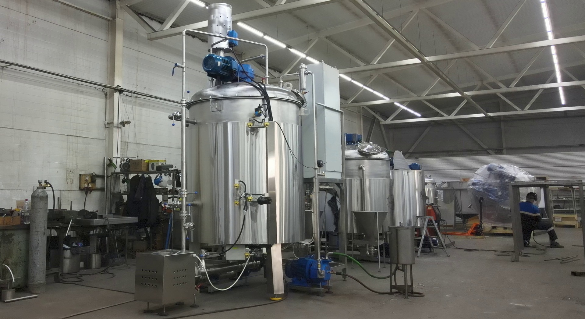 Вакуумный Гомогенизатор для производства лекарственных и косметических Мазей и Гелей -  Видео