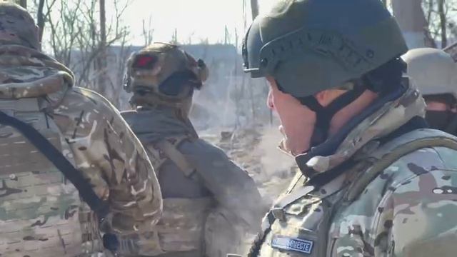 Пригожин прилетел в Атрёмовск, чтобы поздравить бойцов лично ❗️