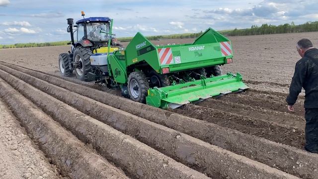 Картофелесажалка Колнаг 450М на посадке тапенамбура