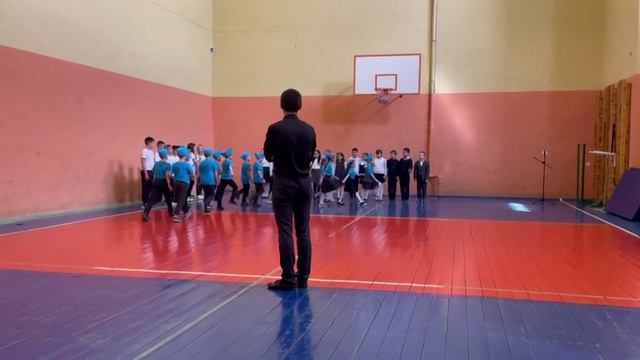 Смотр строя и песни 1А класс 2024