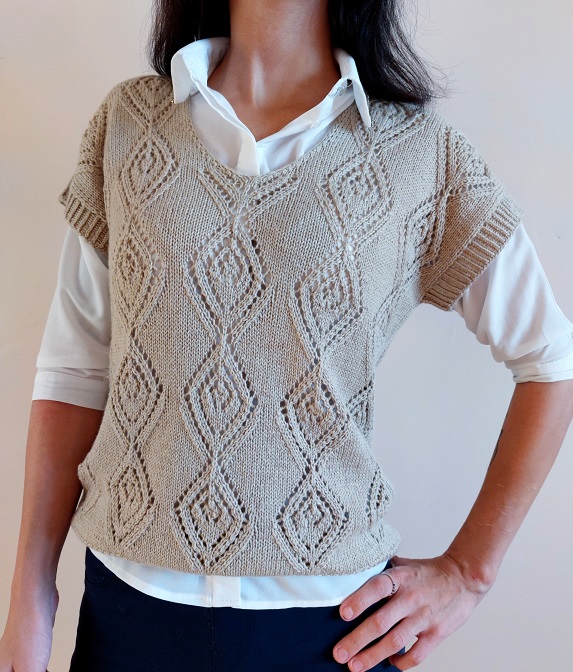 Мастер - класс по вязанию Шикарного  и стильного жилета с ажурными ромбами