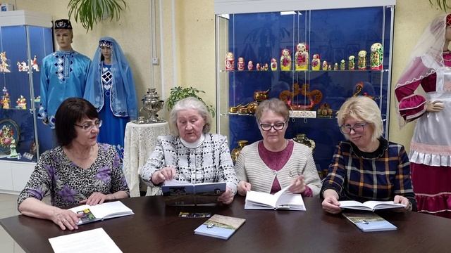 С благодарностью, Валерию Климентьевичу Горбенко от членов поэтического клуба "Зеленый абажур"