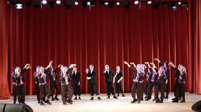 Шоу-группа ＂Мечта＂ - Let my people go