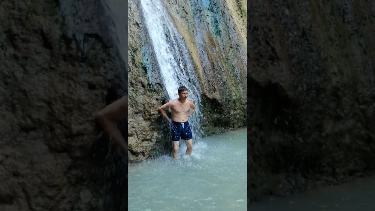 Купание в водопаде, 18.07.2024 #shorts