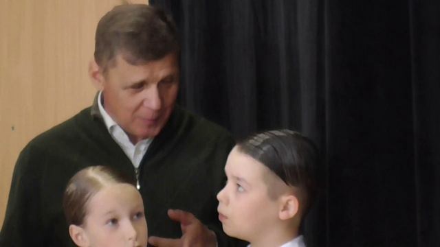 В ожидании выхода на паркет