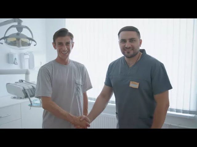 В стоматологической клинике Доктора Федорова восстанавливают потерянные зубы за один день!