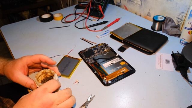 Замена аккумулятора в планшете