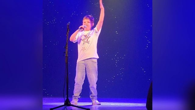 Илья Комаров - The Show Must Go On (Школа вокала Инны Литвин)