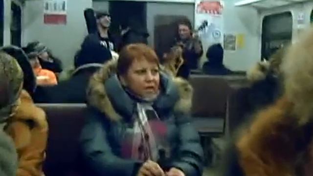 Музыканты в электричке - Musicians in electric train